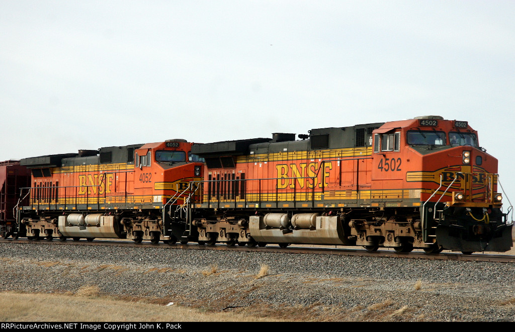 BNSF 4502